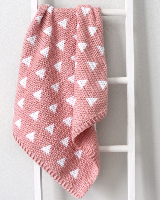 Crochet Triangles Baby Blanket - Daisy Farm Crafts