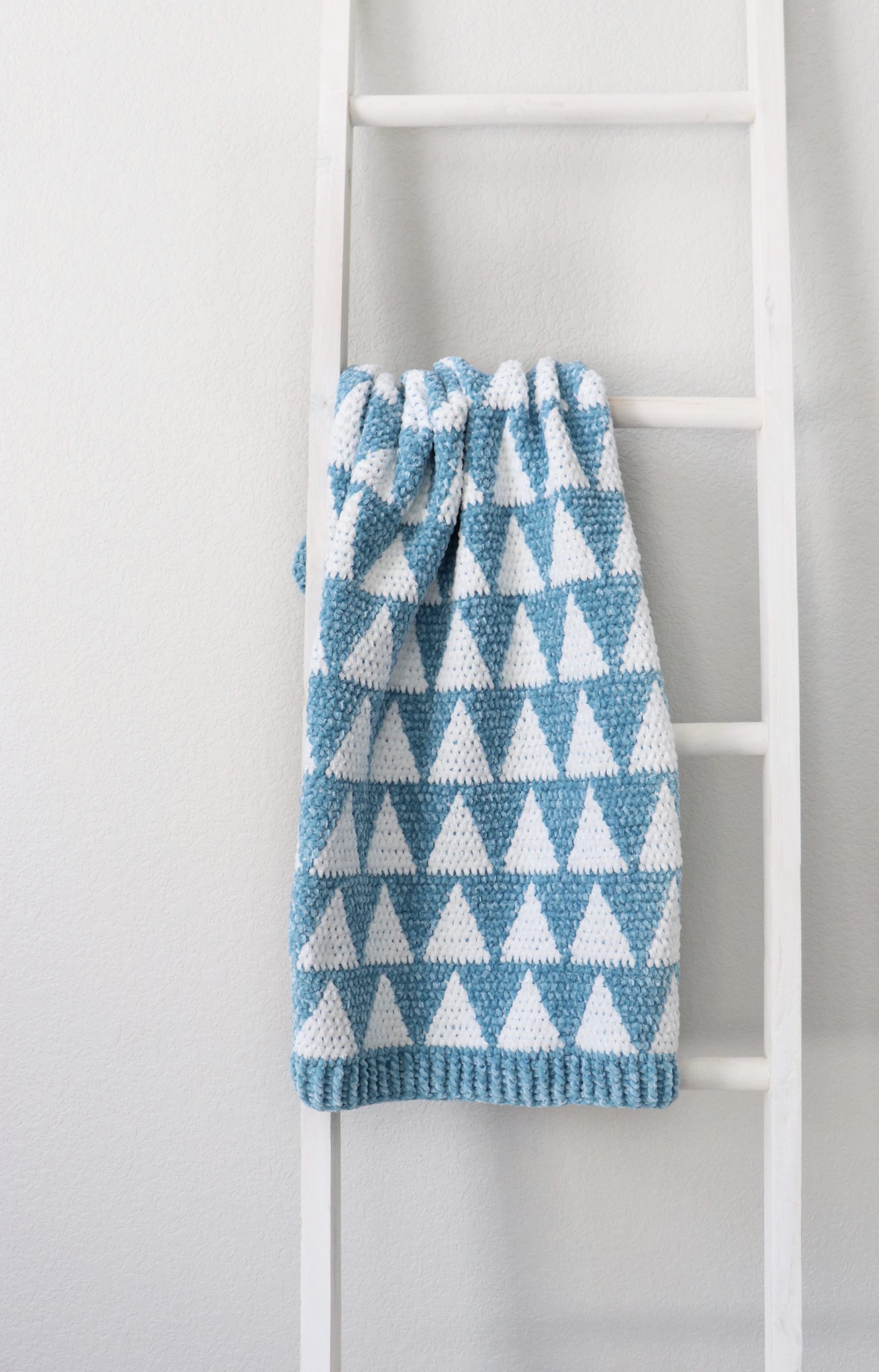 Crochet Velvet Stacked Triangles Blanket in Blue - Daisy Farm Crafts