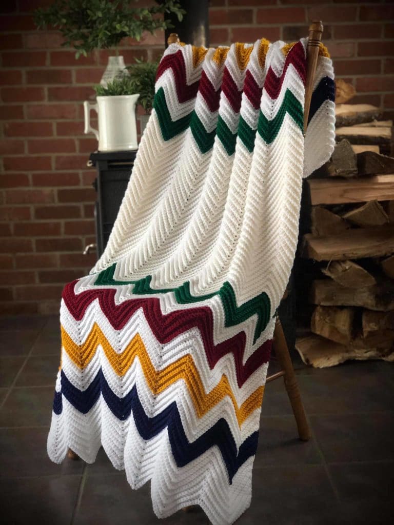 Chevron Blankets by Laurie Richardson - Daisy Farm Crafts