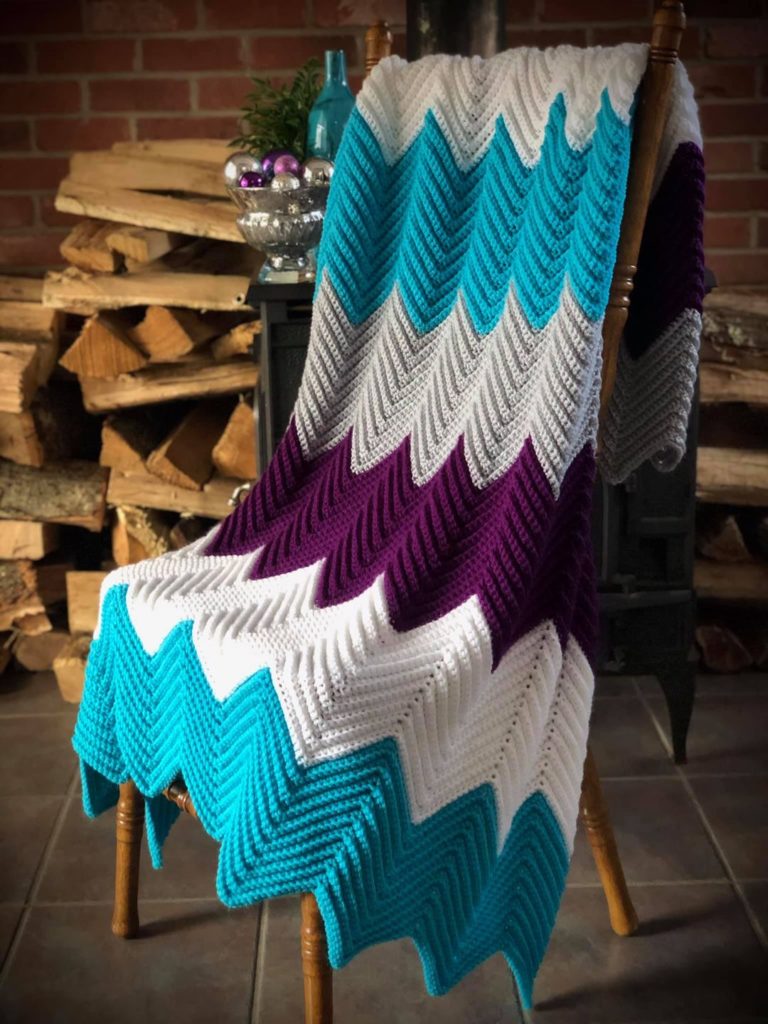 Chevron Blankets by Laurie Richardson - Daisy Farm Crafts