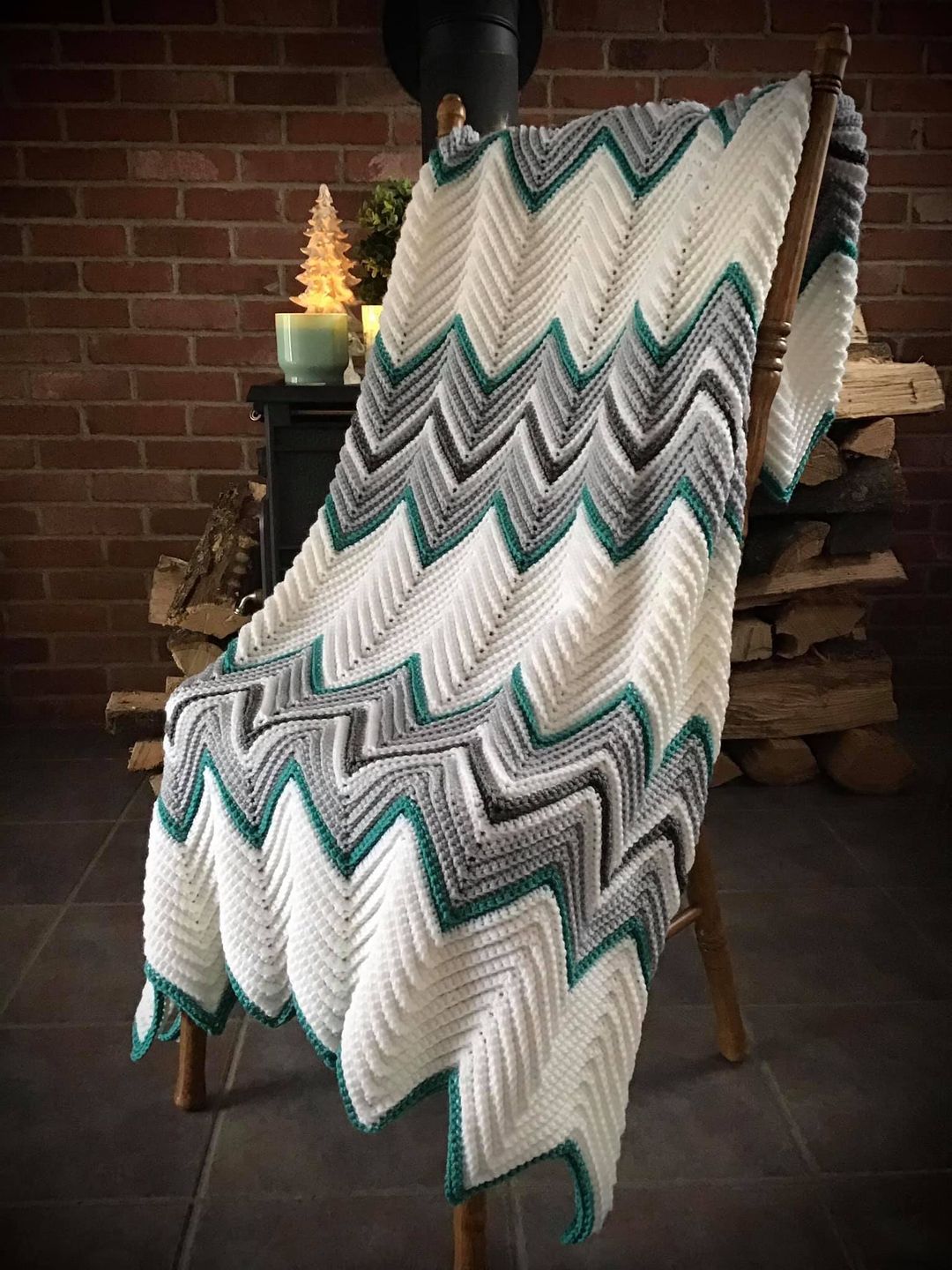 Chevron Blankets by Laurie Richardson - Daisy Farm Crafts