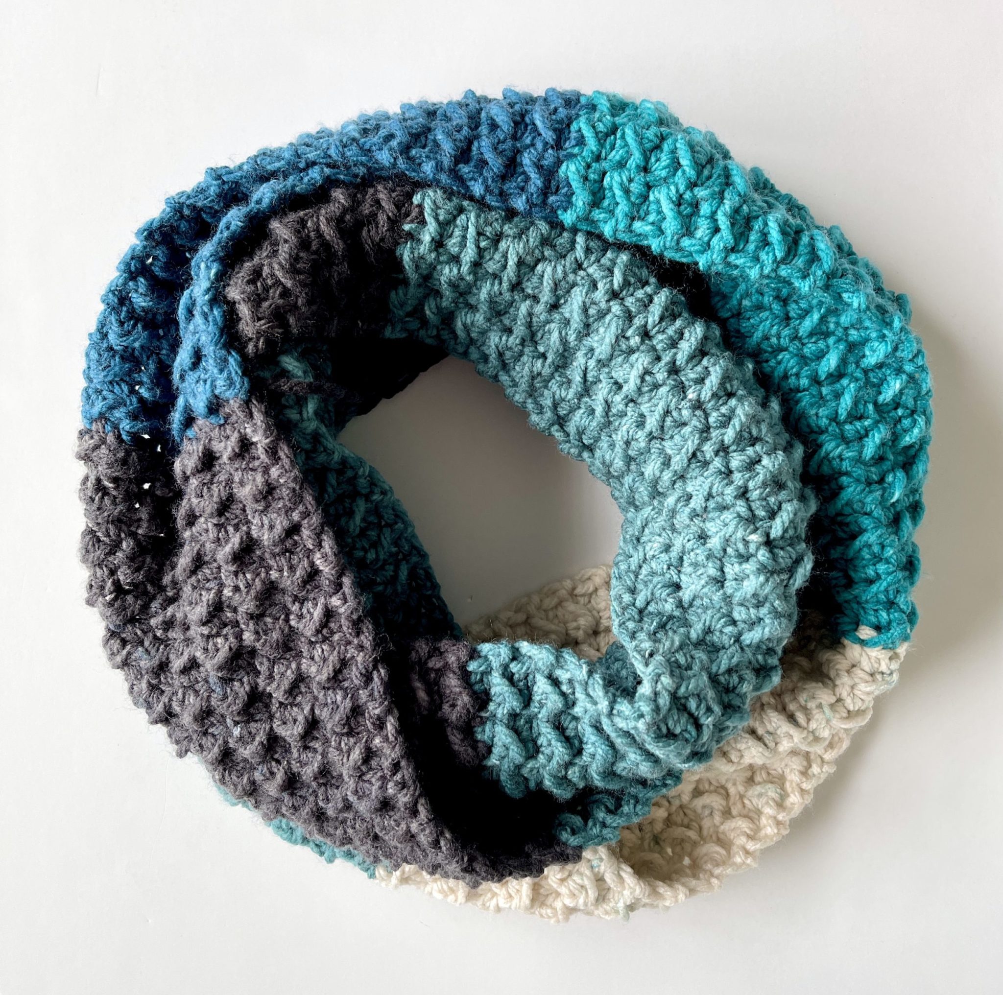 10 Quick and Easy Crochet Scarves - Daisy Farm Crafts