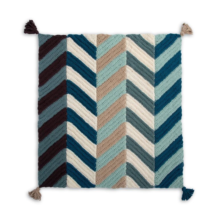 15 Crochet Patterns to Make with New O'GO Yarn! - Daisy Farm Crafts