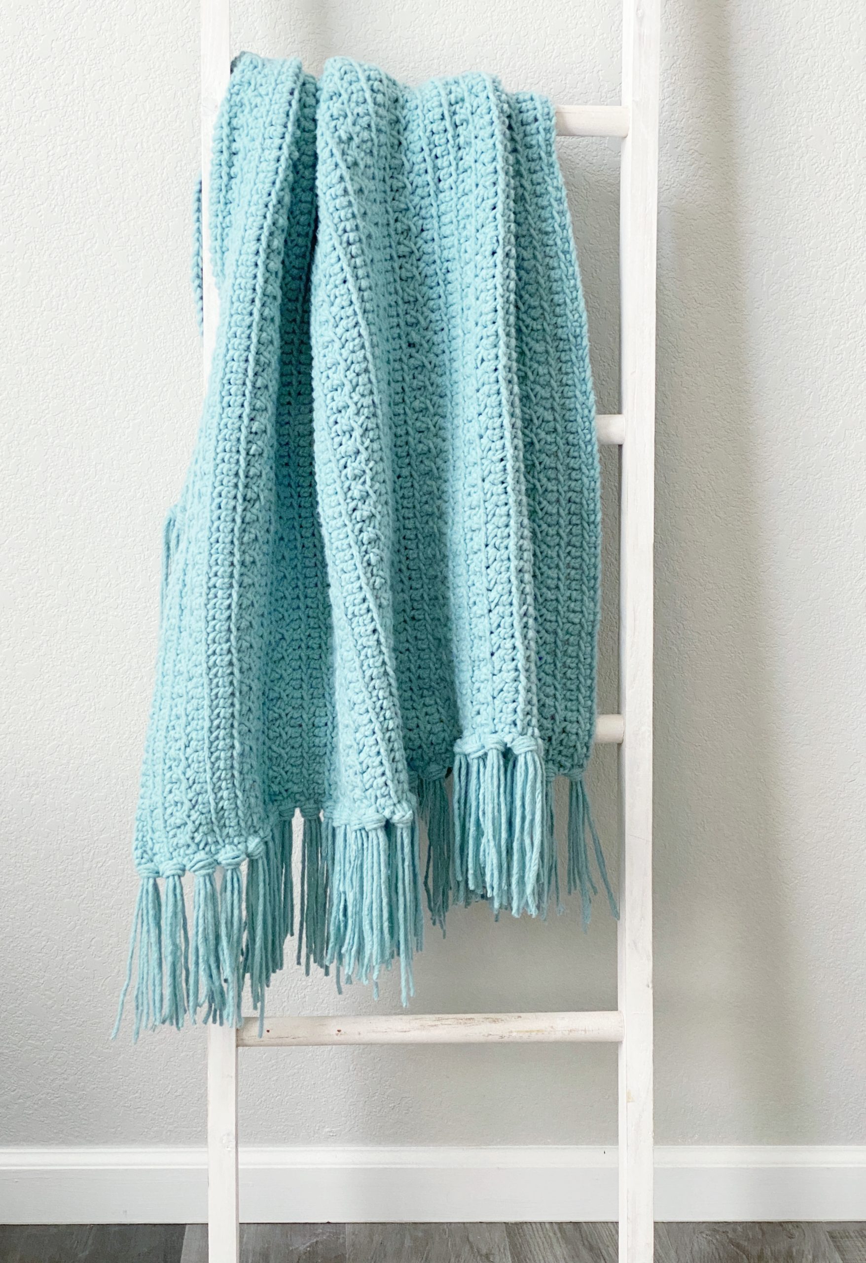 Crochet Forever Fleece Throw - Daisy Farm Crafts