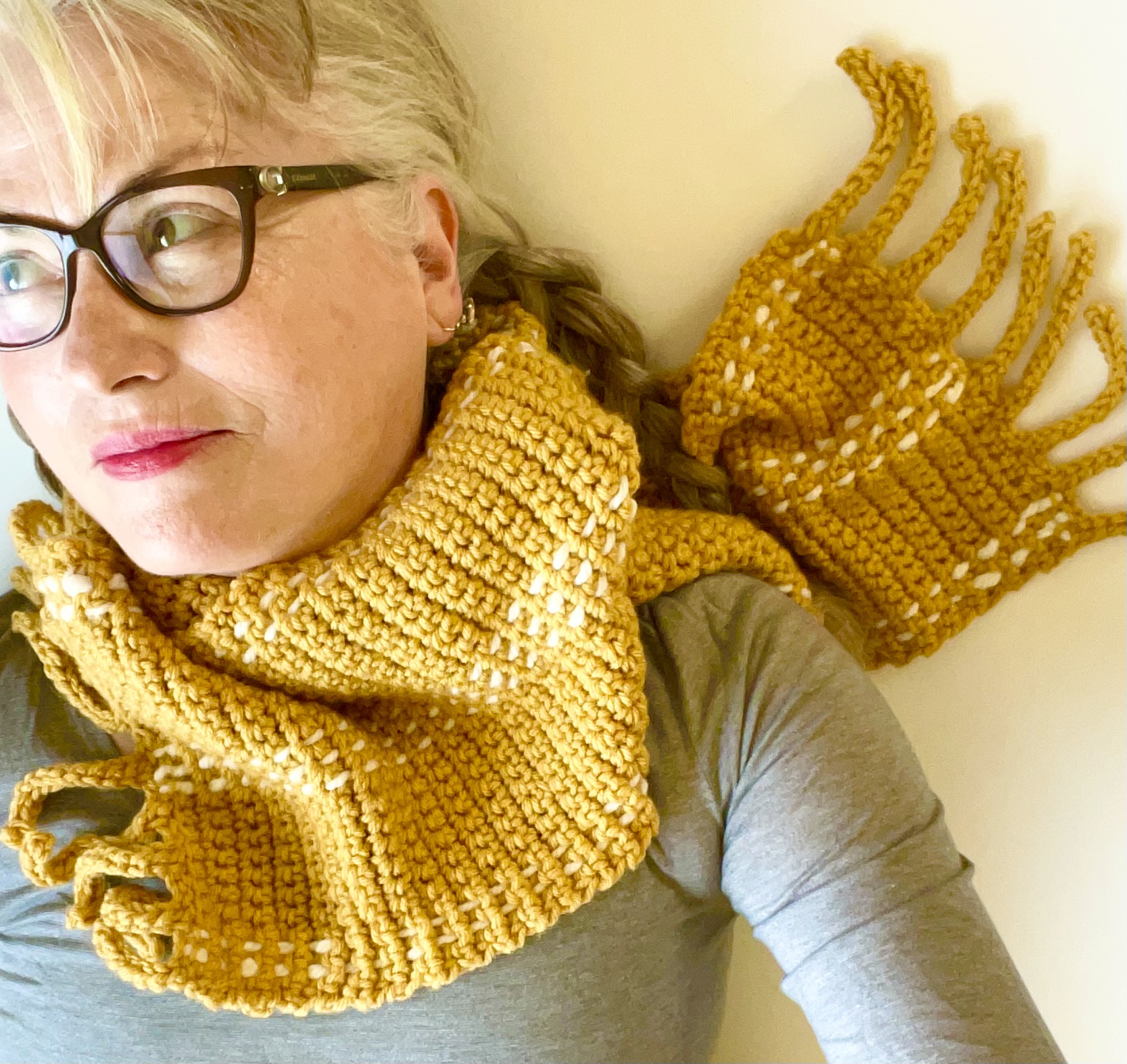 Single Crochet Weave Scarf by Sugar Joye - Daisy Farm Crafts