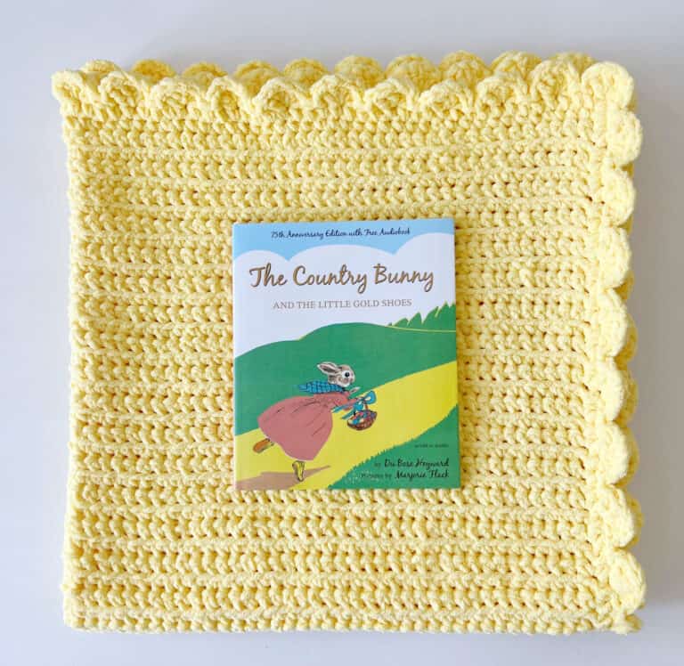 Crochet Spring Scallop Baby Playmat - Daisy Farm Crafts
