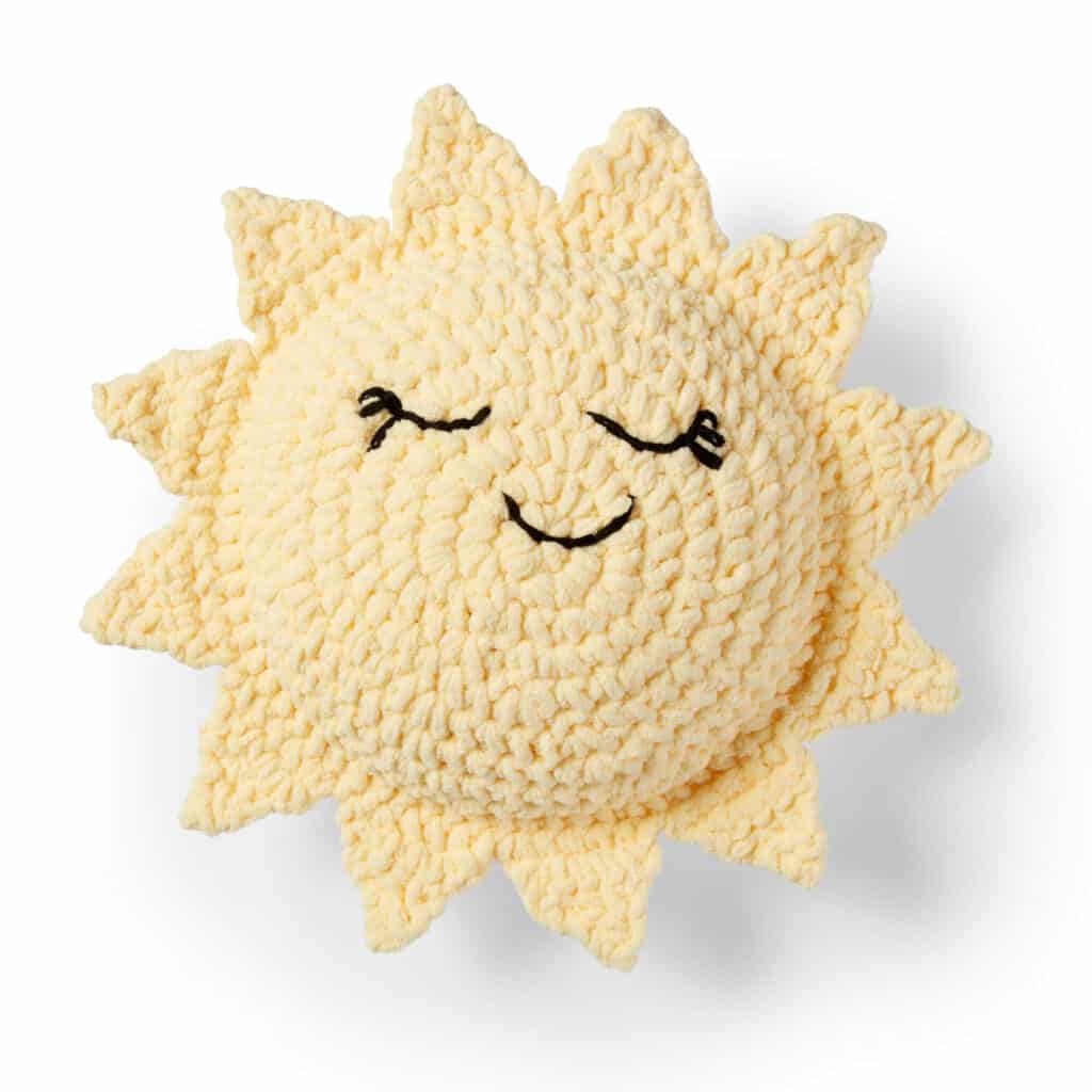 15 Free Crochet Flowers, Sunshine and Rainbow Patterns - Daisy Farm Crafts