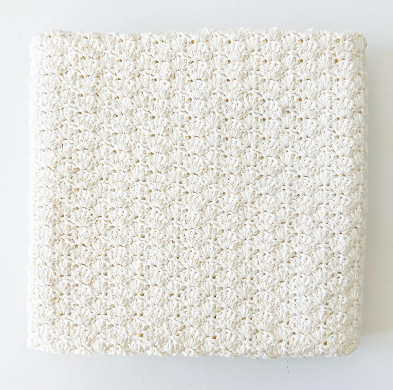 Crochet Classic Shell Stitch Baby Blanket - Daisy Farm Crafts