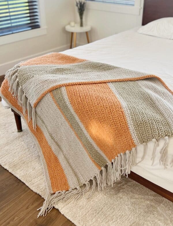 How to Crochet Sadie's College Throw - Daisy Farm Crafts