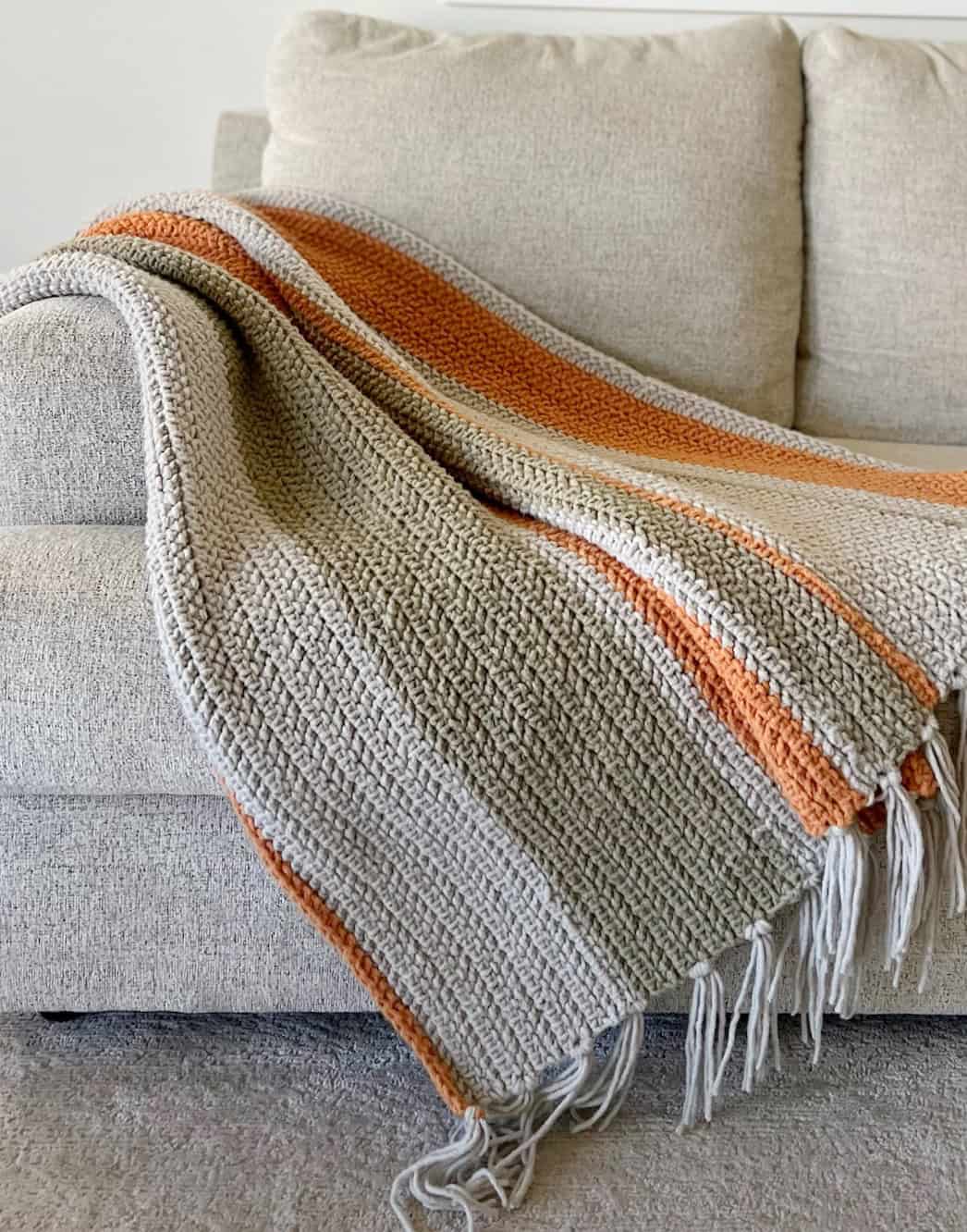 How to Crochet Sadie's College Throw - Daisy Farm Crafts