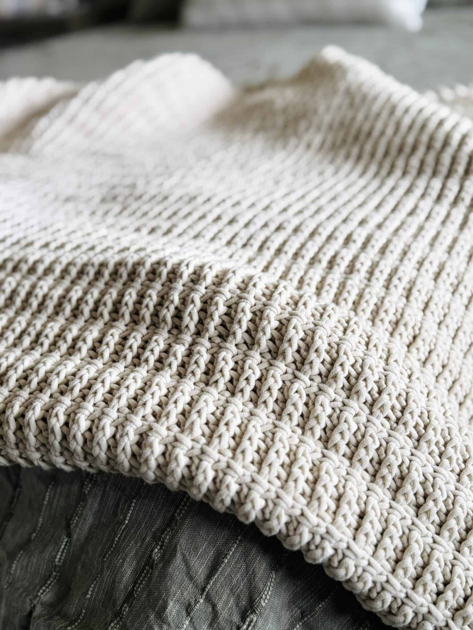 Crochet Country Cottage Throw - Daisy Farm Crafts